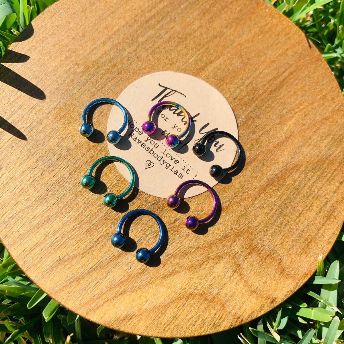 Titanium Horseshoe – Ravesbodyglam